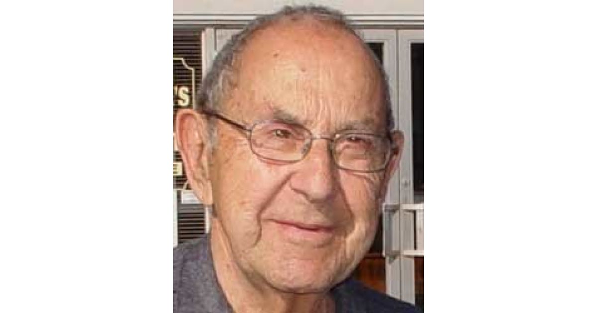 Former judge dies one week after sentencing in fatal crash