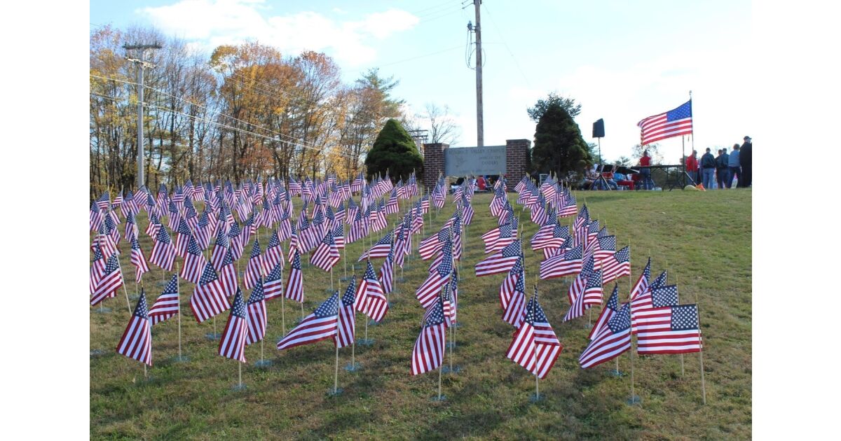 Rondout Valley Unveils Field of Flags to Honor Veterans