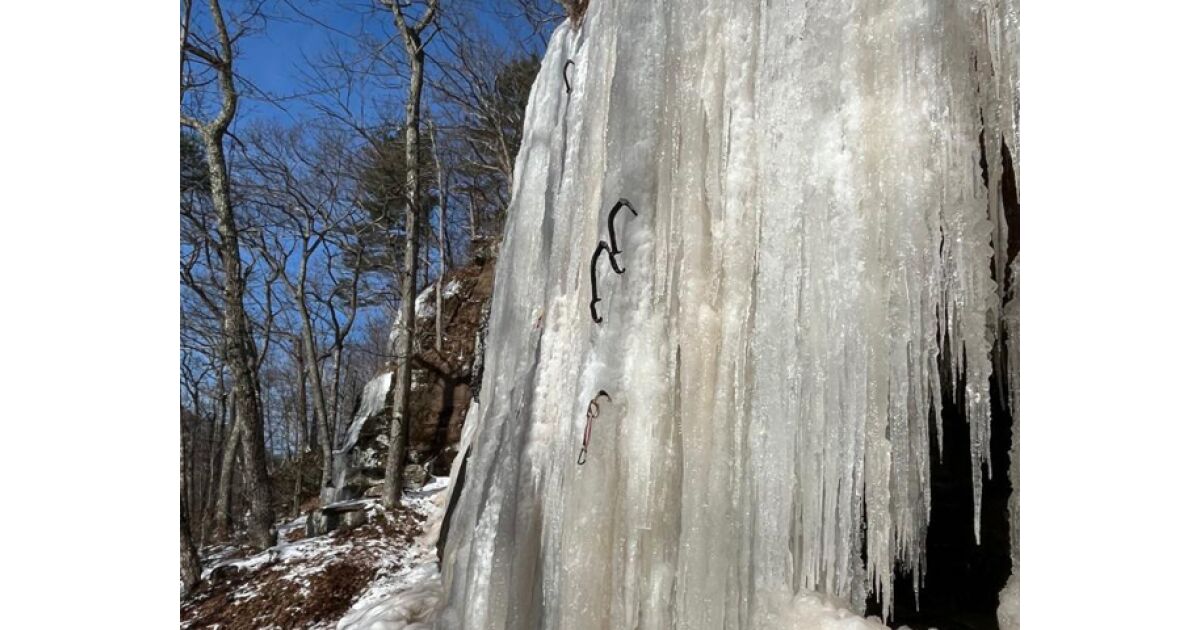 Ice Climber Falls 35 Feet at Kaaterskill Clove