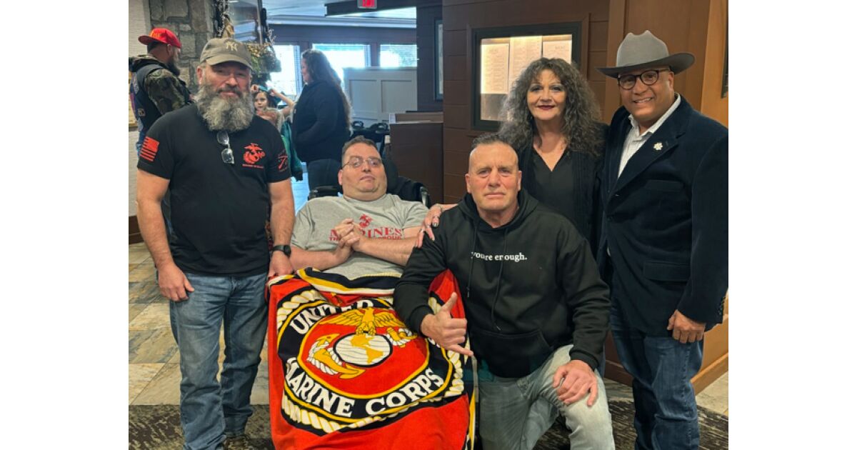 Figueroa Honors Veteran Eddie Ryan