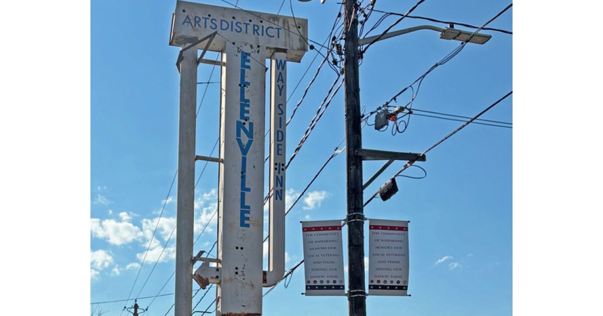Canal Street Gets New Signs