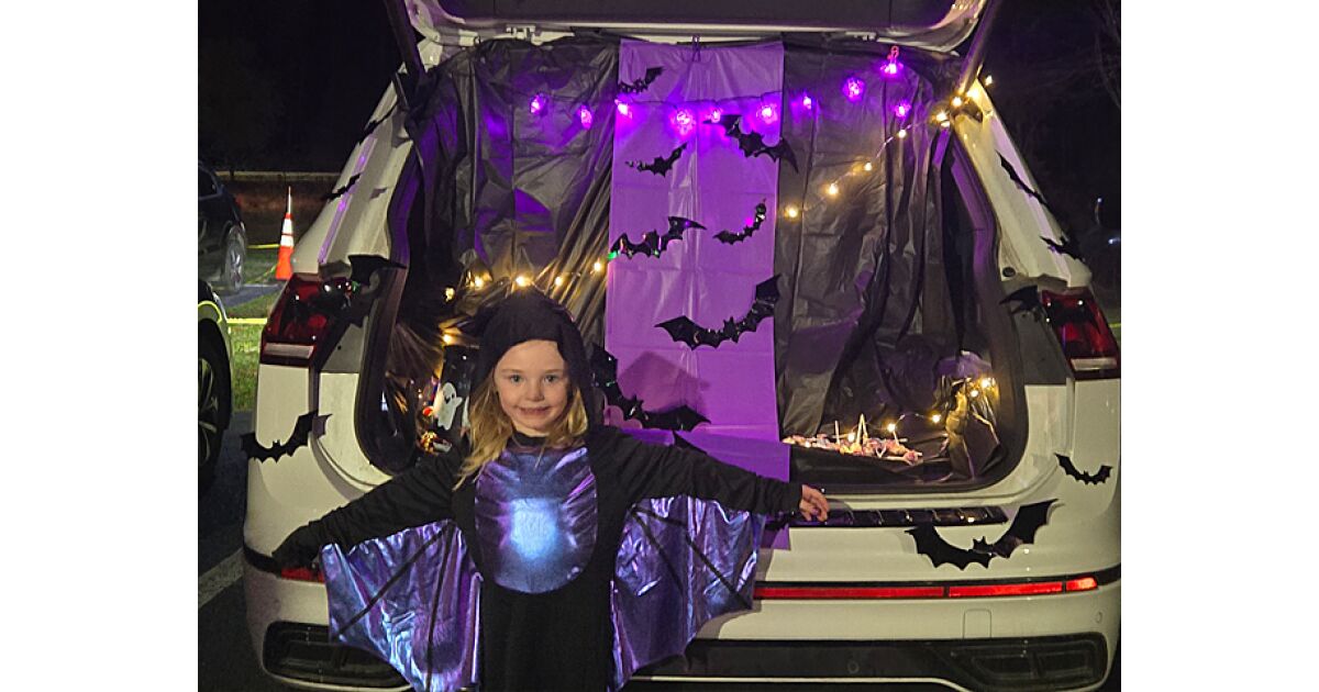Pine Bush Ushers in Halloween with a Trunk or Treat