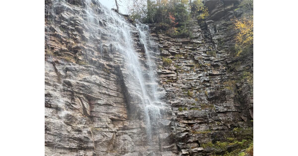 How High Is Verkeerder Kill Falls, Really?