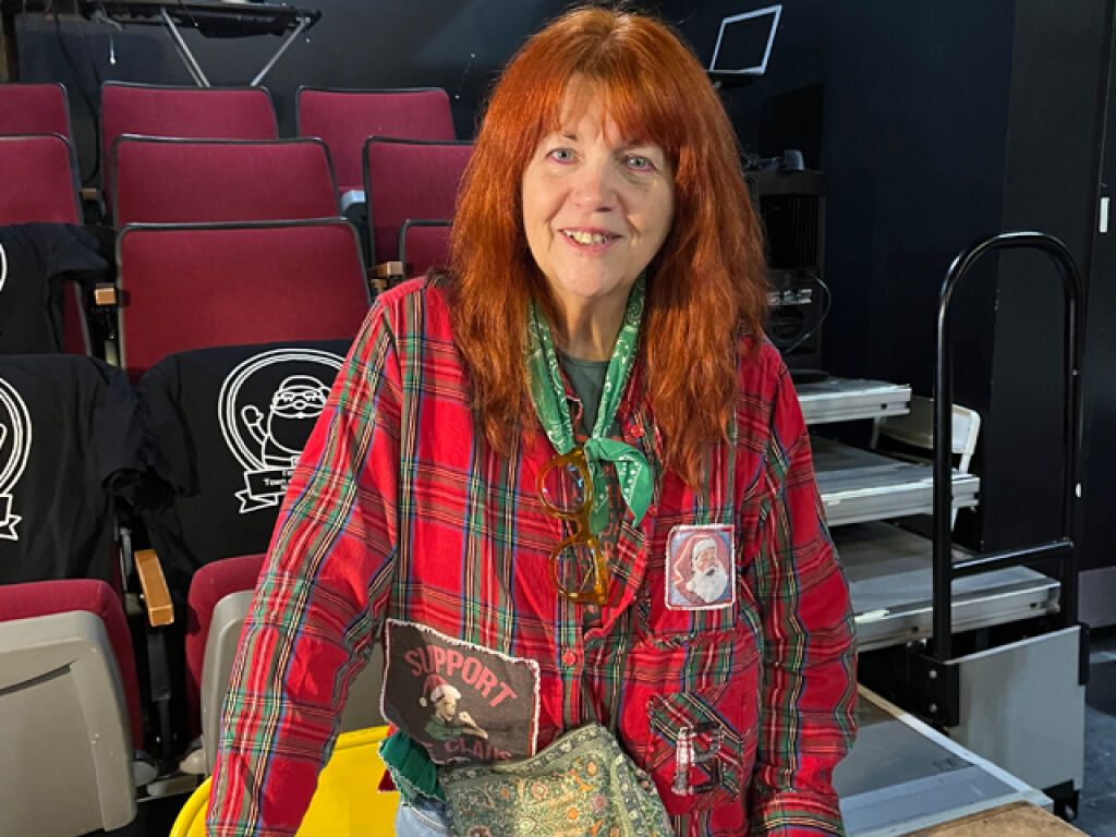 Barbara Hoff Leads Holiday Shopping Extravaganza